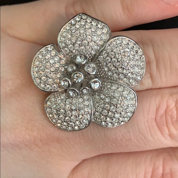 Adrianna Papell | Jewelry | Adriana Papel Flower Ring | Poshmark
